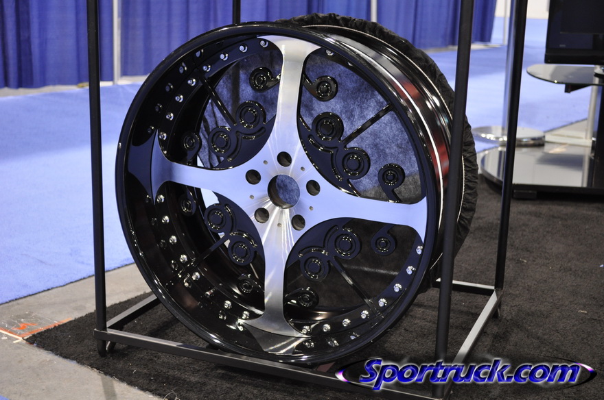Image 105.jpg from SEMA Show 2009 Pictures - Wheels and Tires ...
