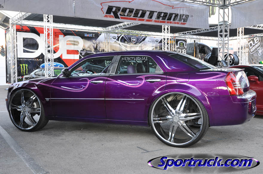 Tunning Customs: Chrysler 300C DUB Style